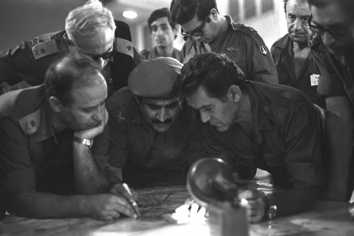 Yom Kippur war. In the photo, chief of staff David Elazar (r ...