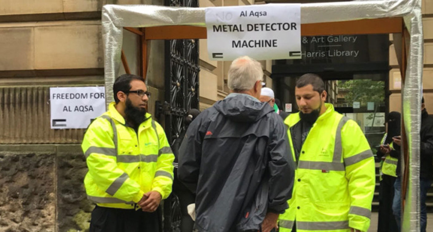 UK: Fake metal detector installed outside Preston Library to “highlight ...