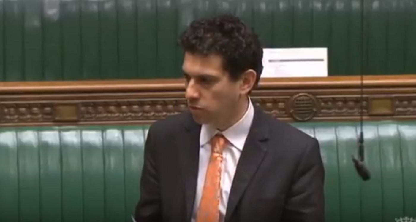 Jewish MP reduced to tears in emotional speech about Holocaust memories