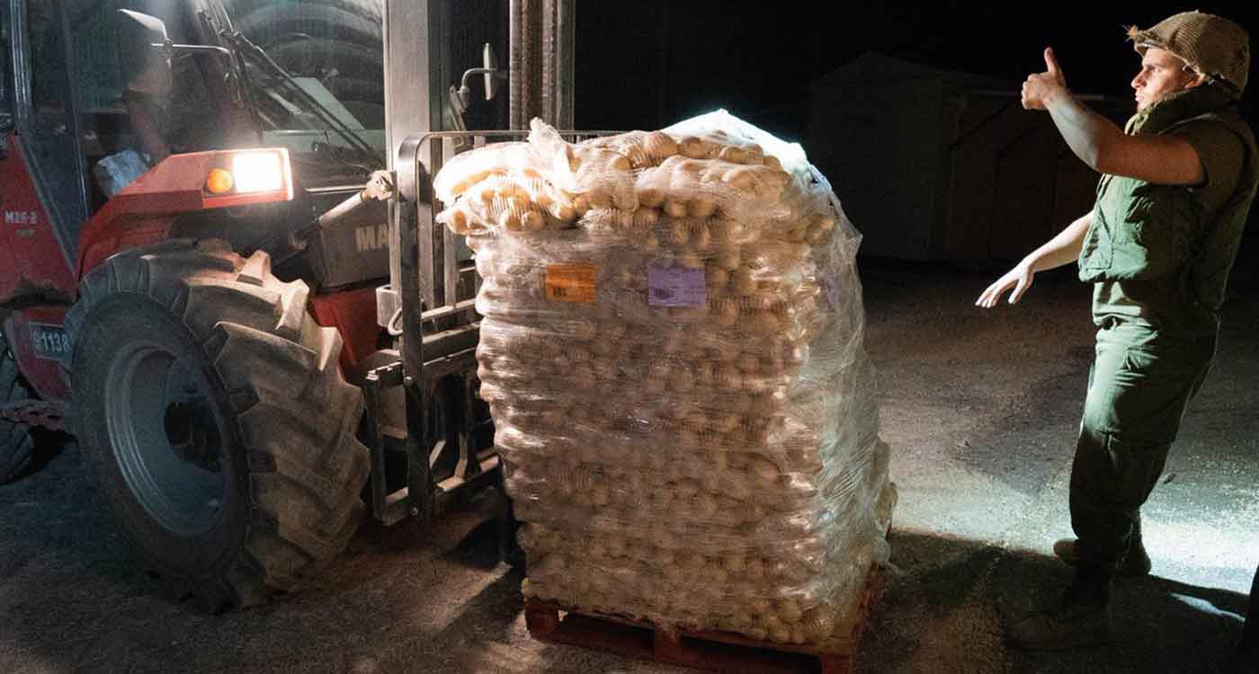 IDF gives 72 tonnes of food, 9,000 litres of fuel and more to Syrian ...