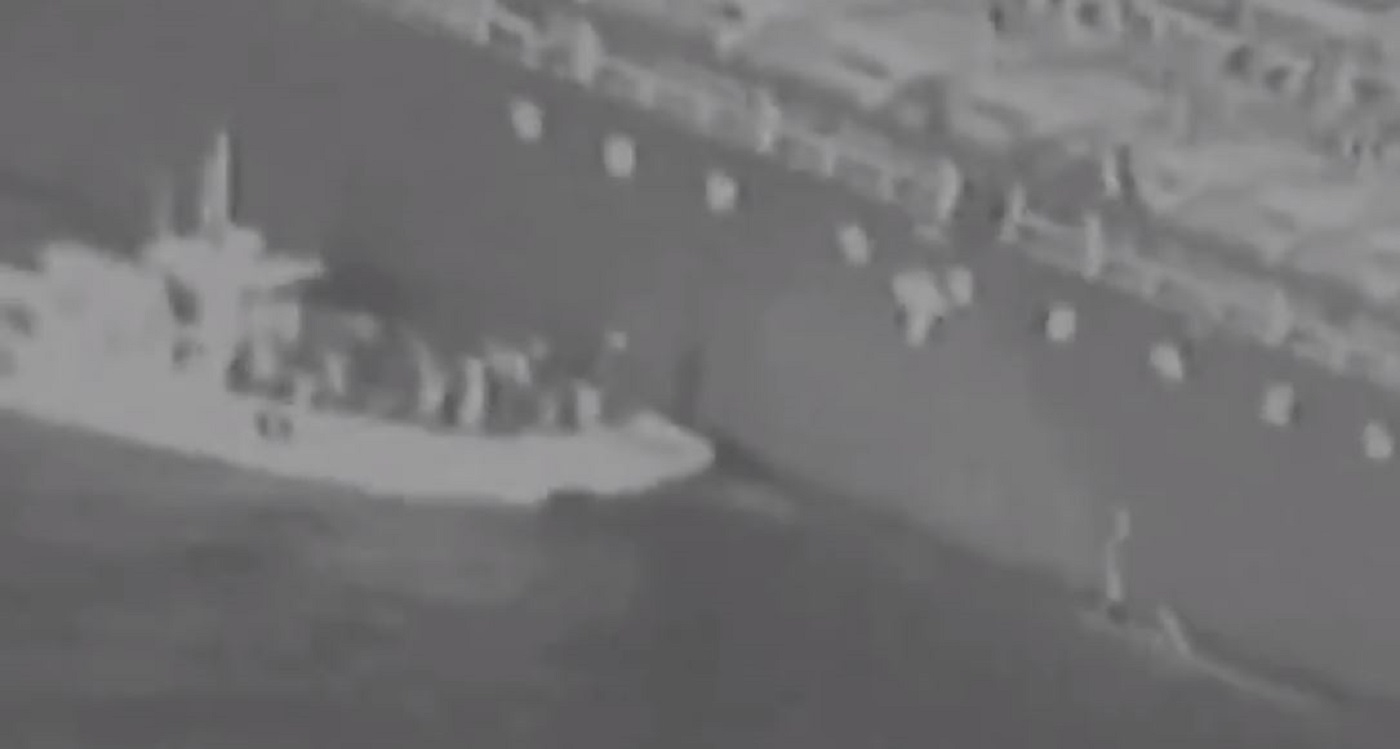 US releases footage of Iran "removing unexploded mine" from oil tanker